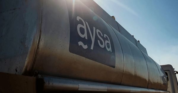 La oposición busca frenar la privatización de AySA - BAE Negocios